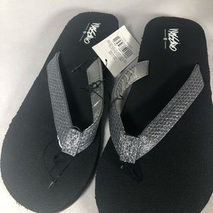 Mossimo Supply Co. | Shoes | Mossimo Sandals | Poshmark